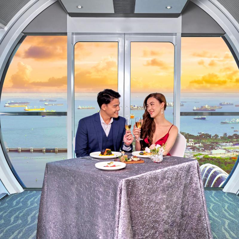 Singapore Flyer Sky View Pavilion